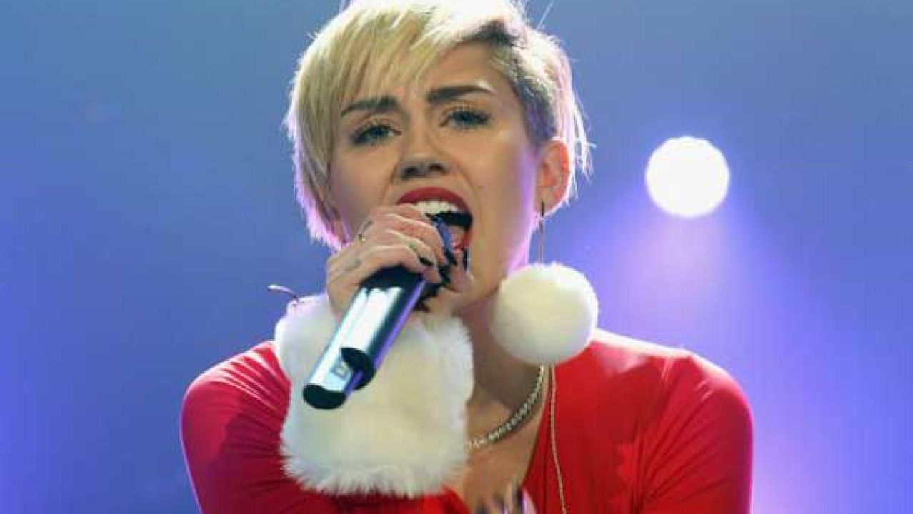Miley Cyrus lanza por Navidad el tema 'My sad Christmas song' | Europa FM
