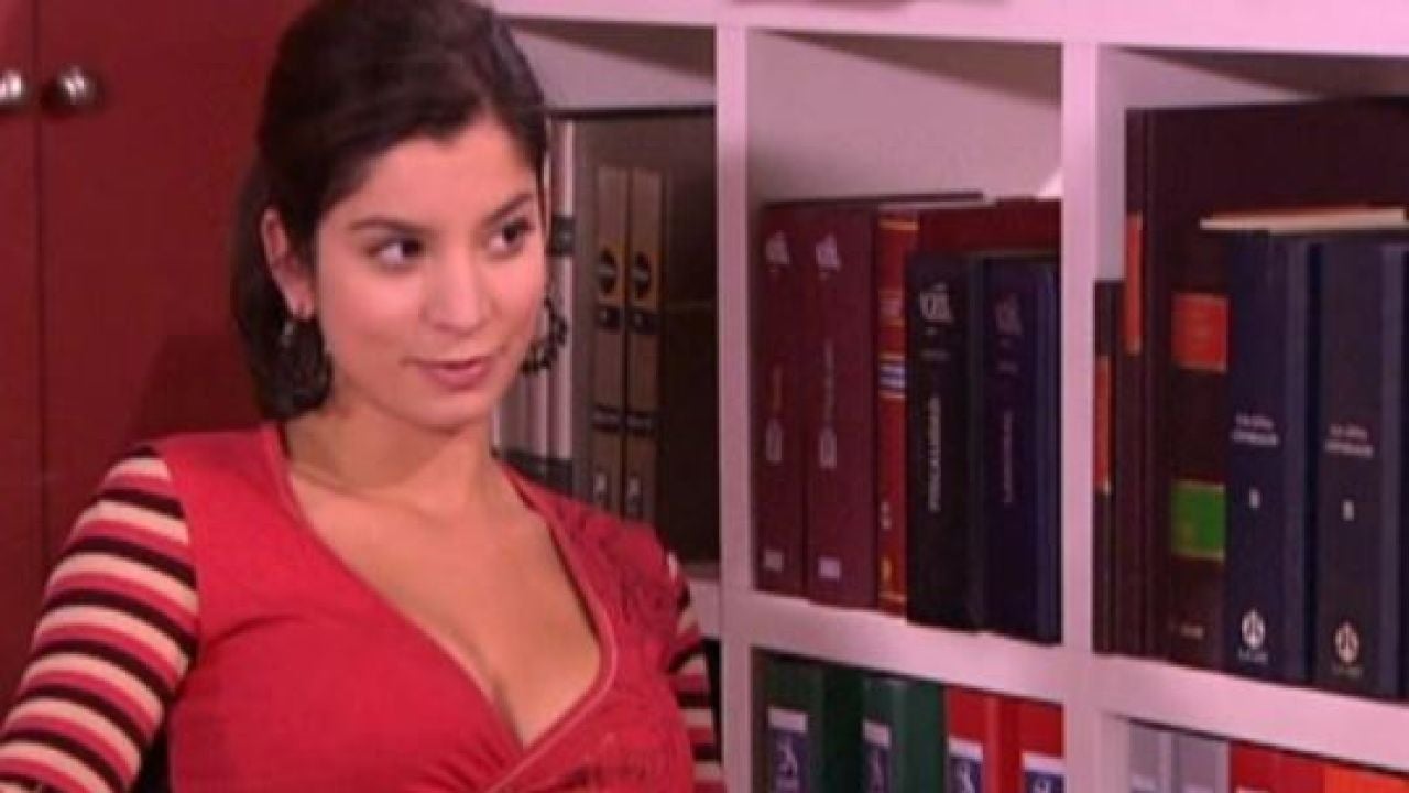 ¿Recuerdas a la traviesa Natalia de 'Aquí No hay Quién Viva'? Pues este ...