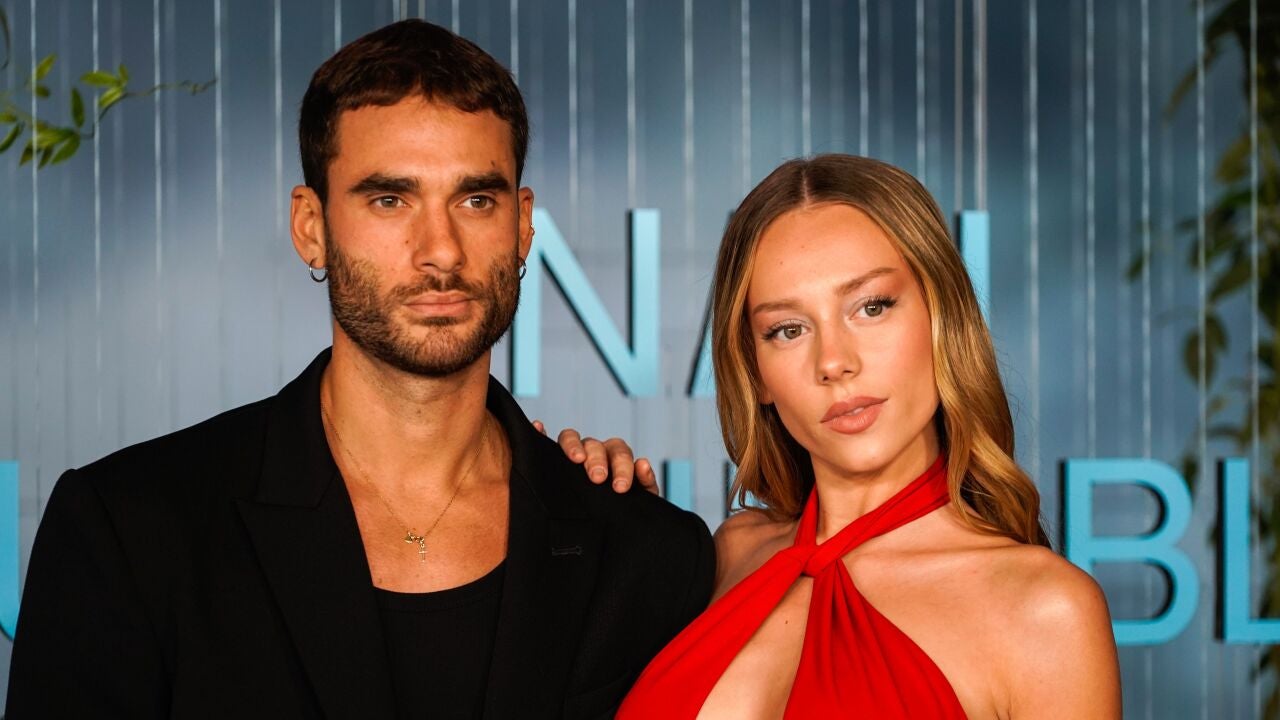 Ester Expósito posa por primera vez junto a su pareja Nico Furtado ...