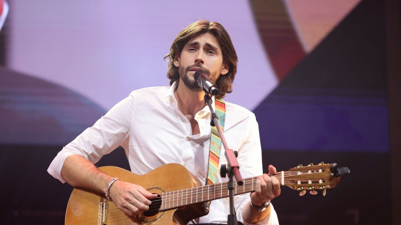 Álvaro Soler: sus inicios en la música, su libro 'Bajo el mismo sol' y ...