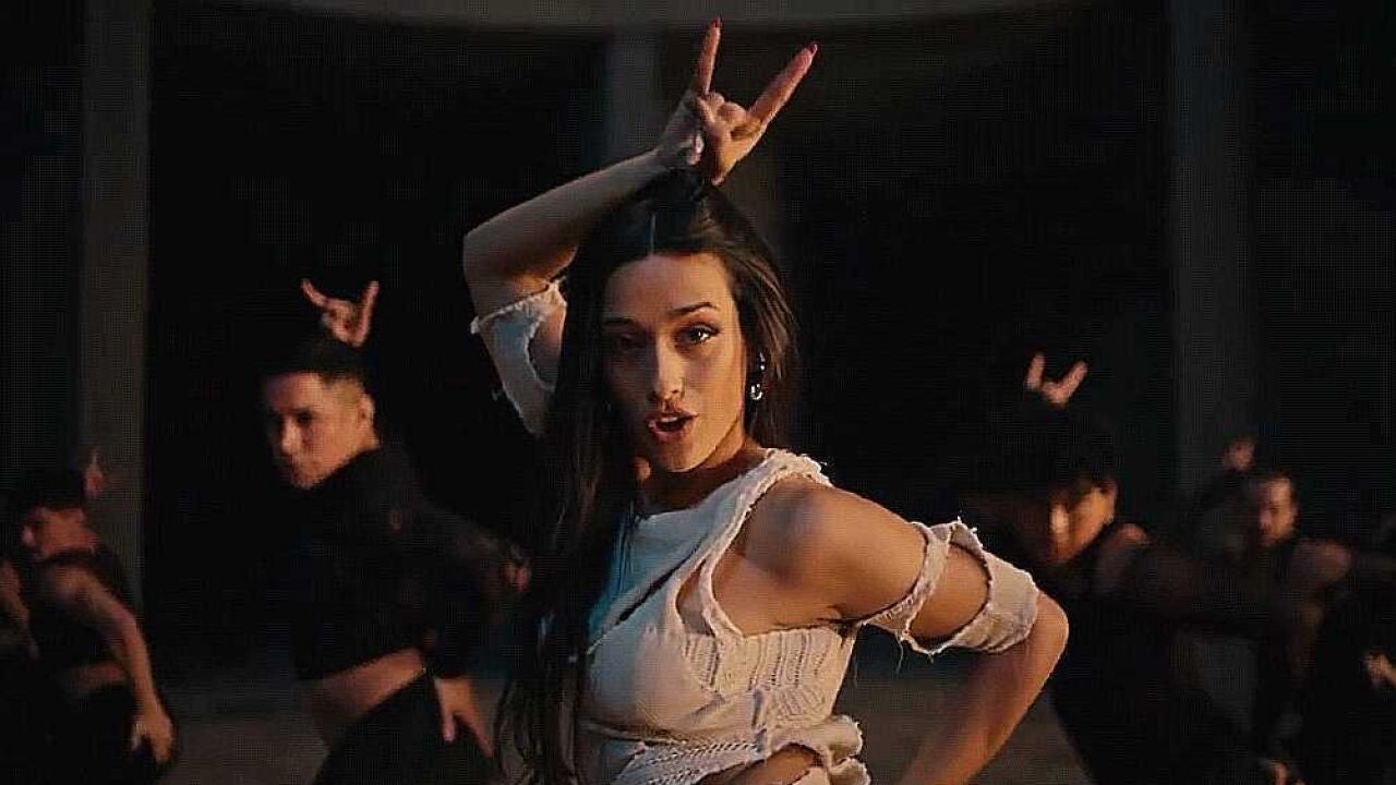 ¿Qué dice la letra de TOKE de Chanel? Qué significan 'aguaje', 'benjis ...