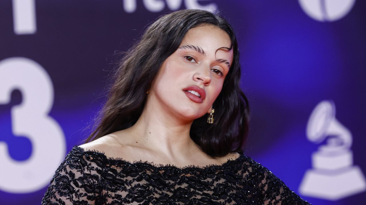 Rosalía hace una nostálgica referencia a Rauw Alejandro en sus últimas ...