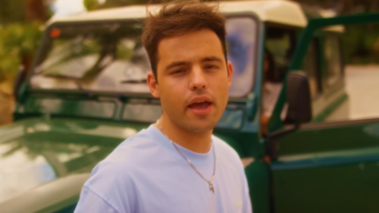 Quién es DePol, el cantante que acompaña a Julia Medina en 'Tu cara me ...