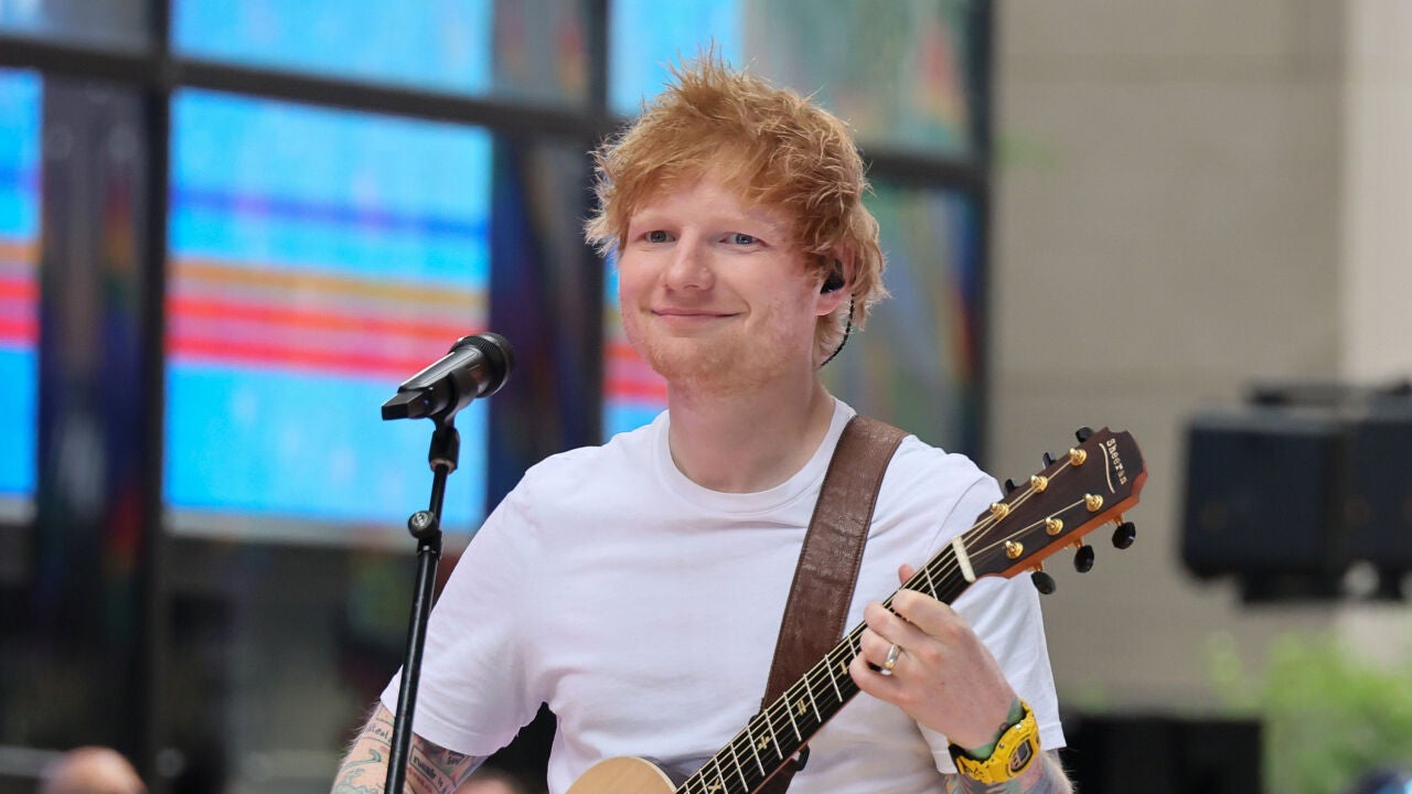 Ed Sheeran ya promociona 'Azizam', su nueva canción que mezcla inglés y ...