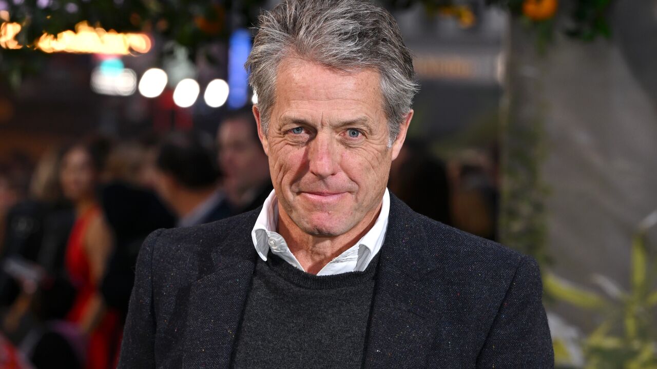 Así es Hugh Grant: su edad, sus cinco hijos con dos mujeres, su ...