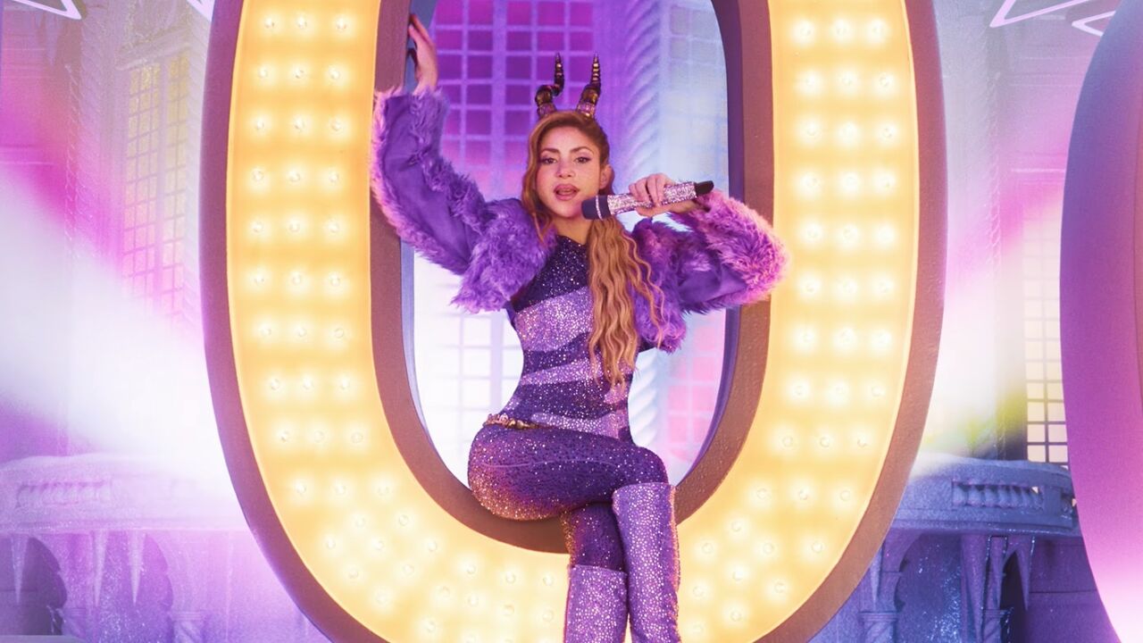 Shakira protagoniza el videoclip de 'Zoo', su canción compuesta con Ed ...