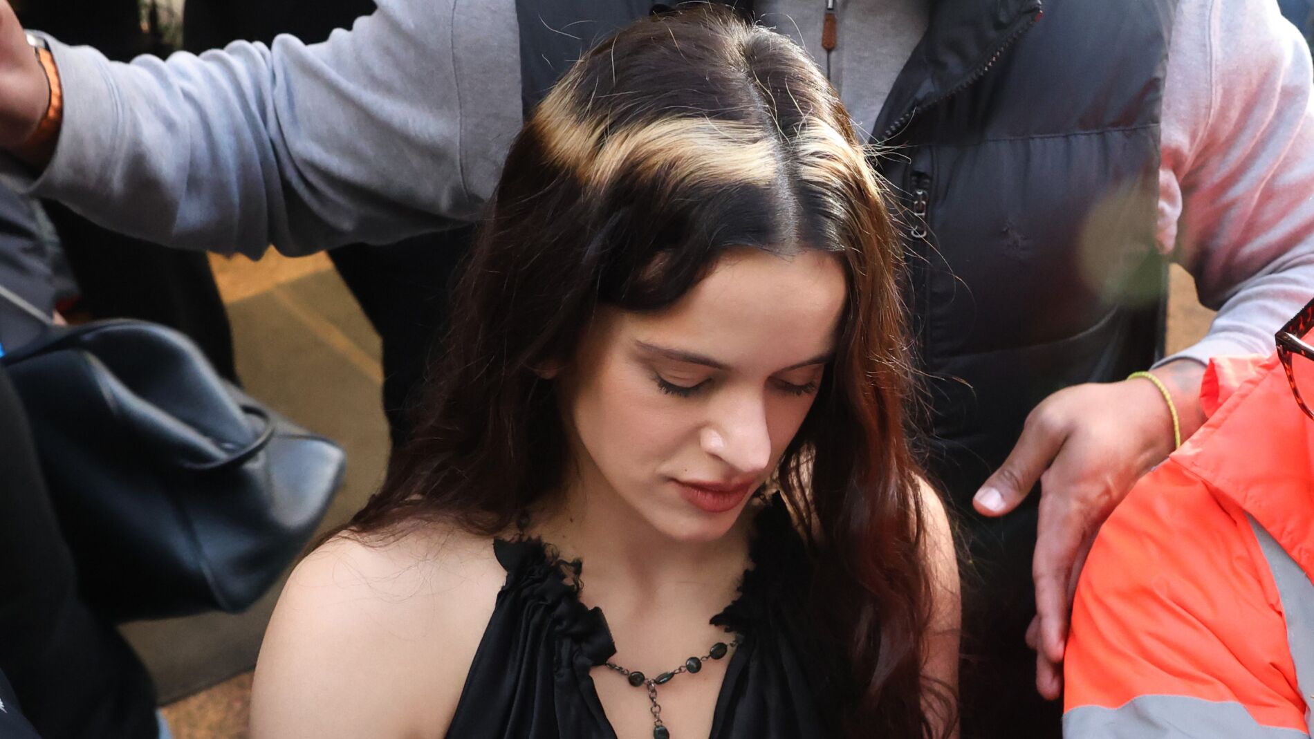 Rosalía, entre lágrimas por despedirse de Río de Janeiro: "No me quería ...