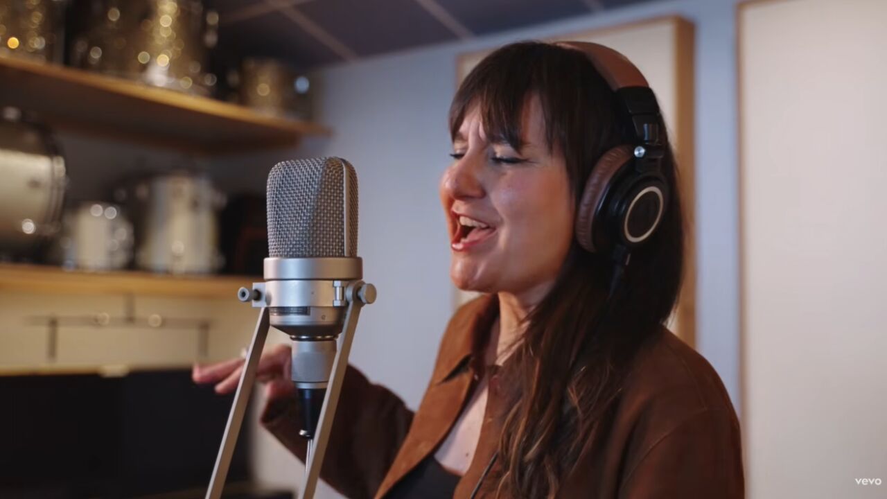 Amaral estrena 'No quiero más canciones tristes', banda sonora de 'Se ...