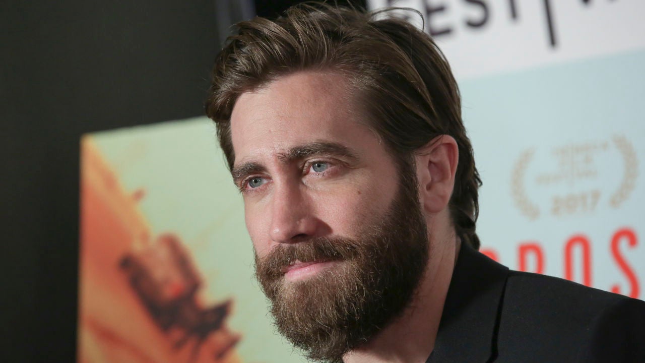 Jake Gyllenhaal se suma a la nueva moda de Hollywood: "Bañarse no es ...