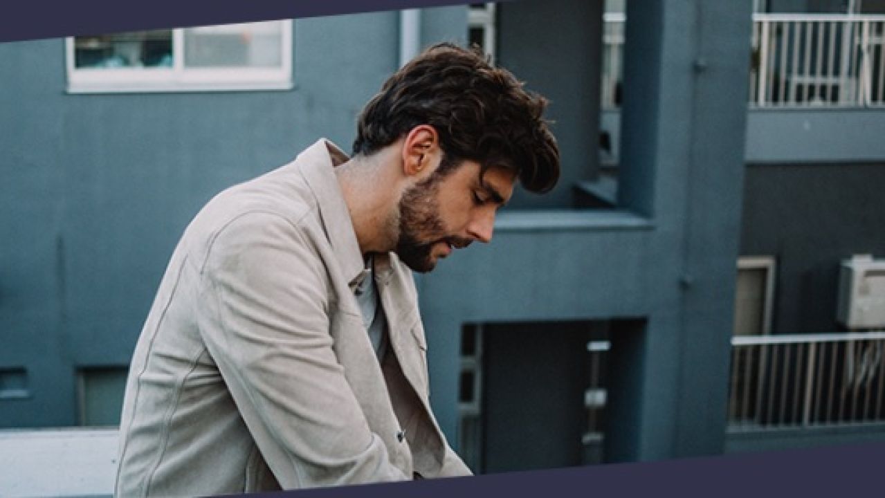 Álvaro Soler viaja hasta Tokio para presentarnos la historia de amor ...