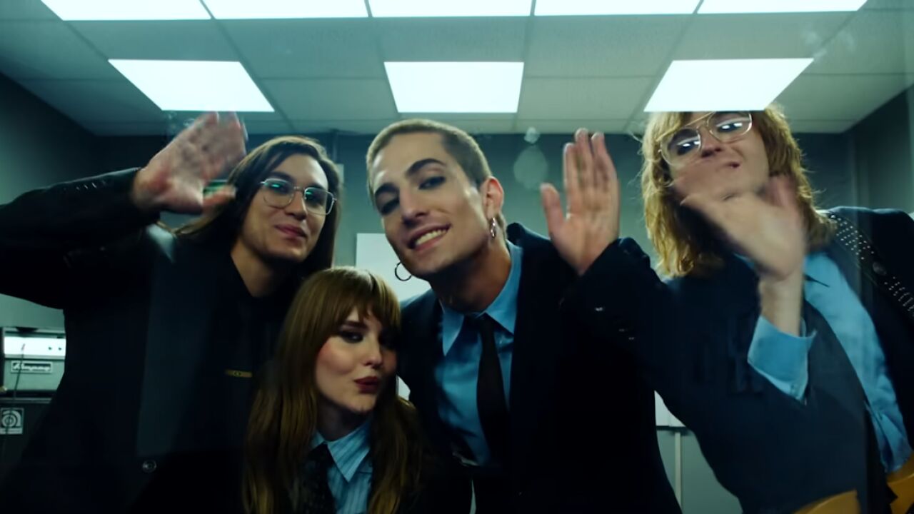 Måneskin lanza 'Gossip', su videoclip más explícito e irreverente ...