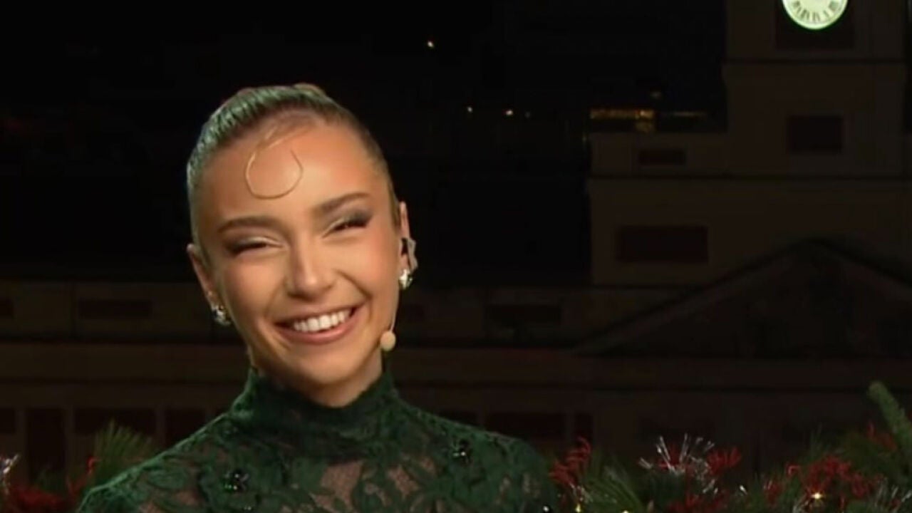 La divertida fórmula de Ana Mena para colar el título de cuatro de sus ...