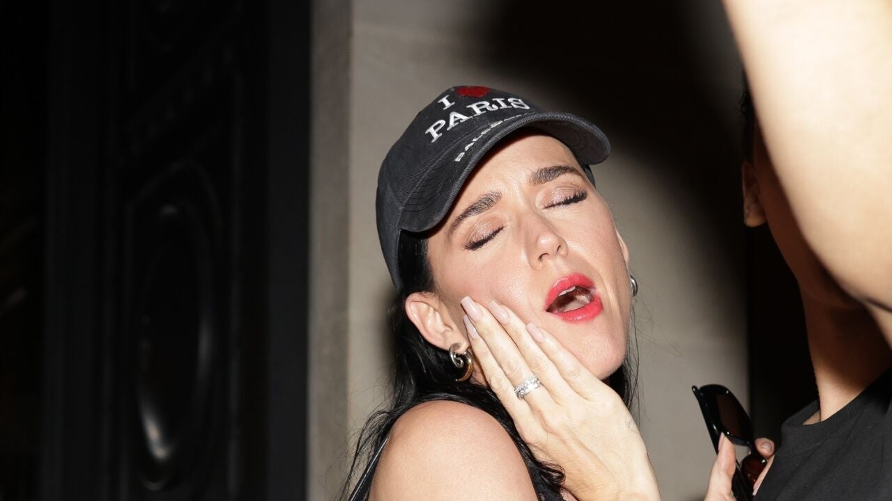 Katy Perry rinde homenaje a la Ibiza más natural y fiestera en ...