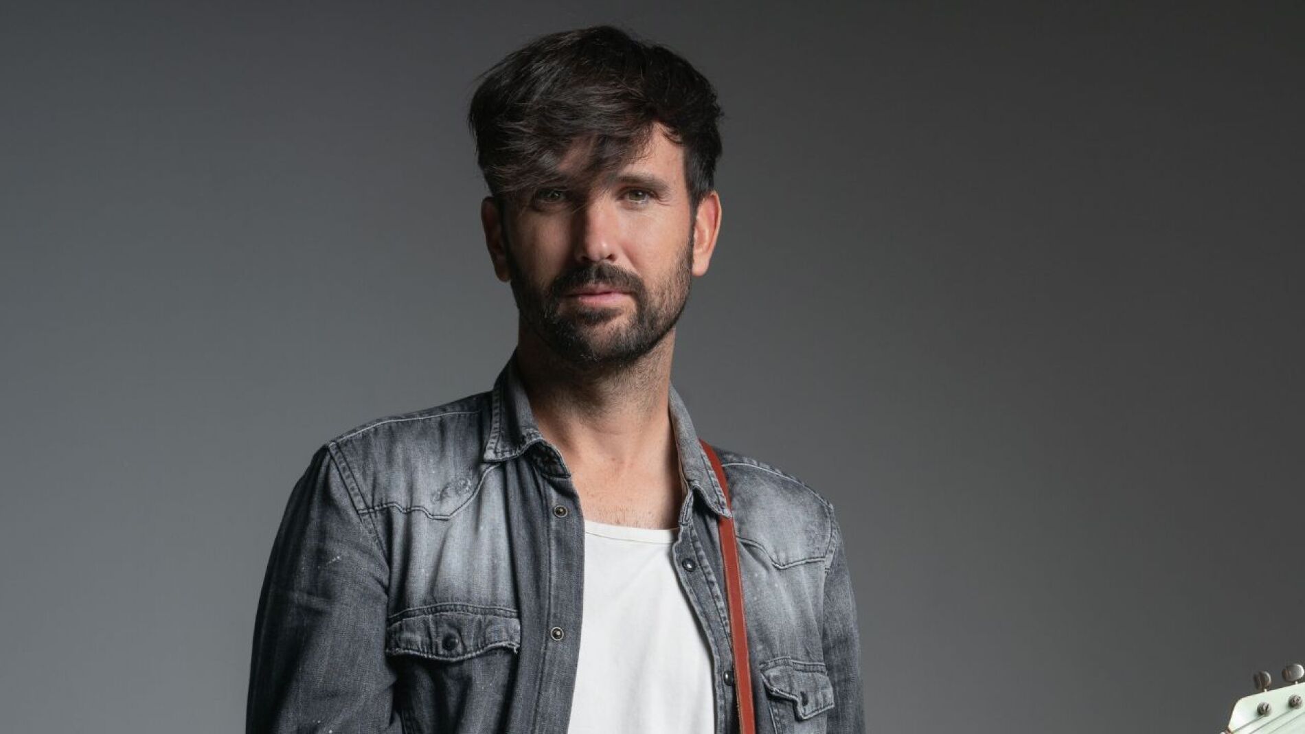 David Otero vuele "a la carretera" con su gira 'Una Guitarra y yo ...