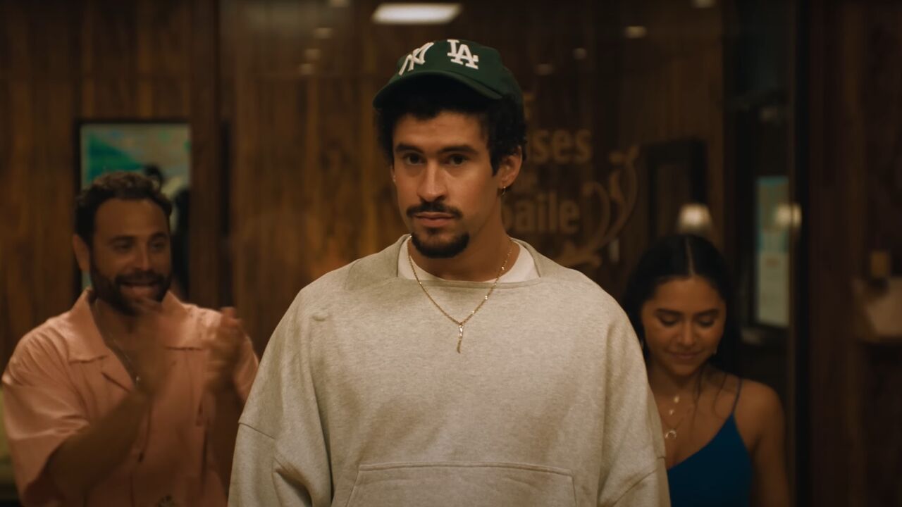 Bad Bunny corrige: el animal de su disco 'DeBÍ TiRAR MáS FOToS' es un ...