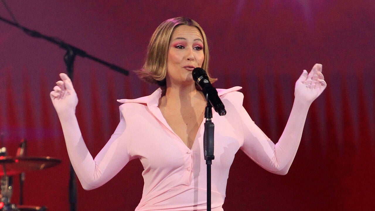 Rigoberta Bandini estrena su nueva canción 'Kaiman' en el Benidorm Fest ...