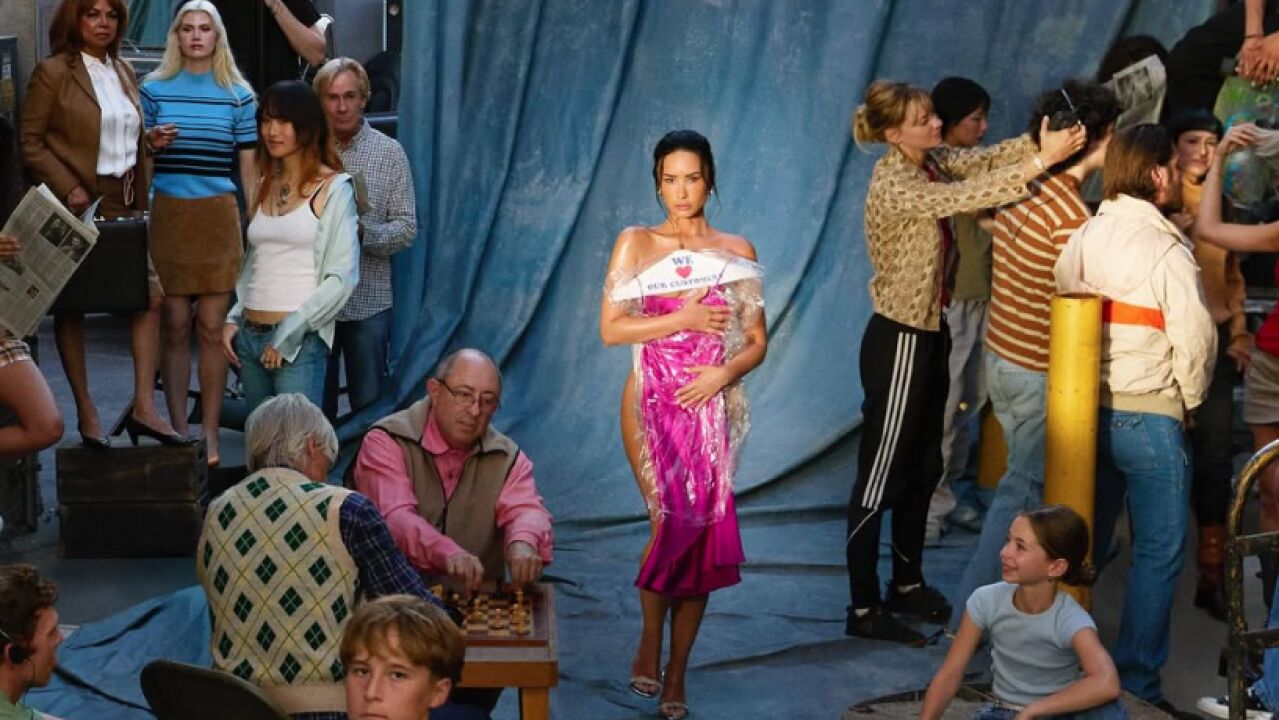 Demi Lovato lanza 'Kiss', un tema de dance pop sensual y potente ...