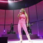 Leire Martínez se emociona en pleno concierto al recordar a La Oreja de ...